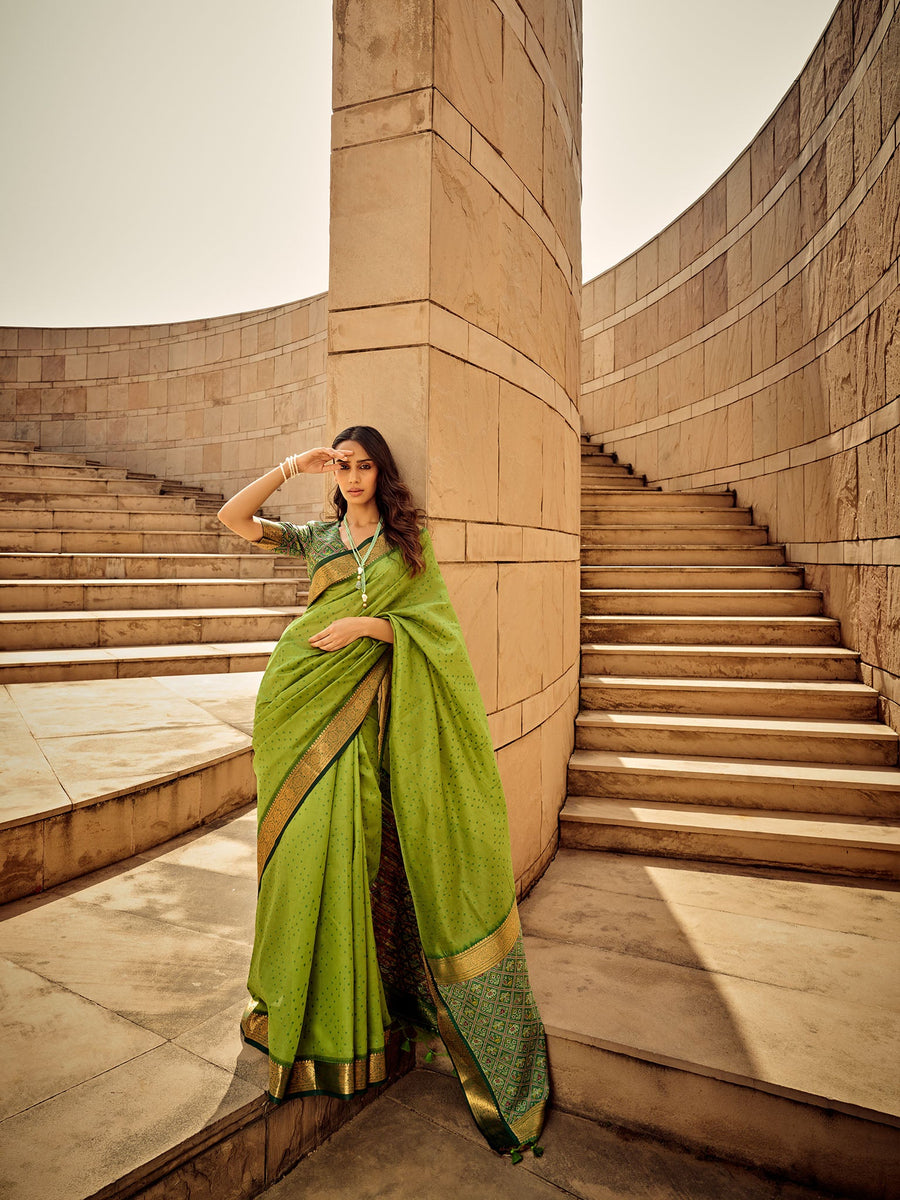Buy Patola Sarees Online at Best Prices | – Moolchand Mill Pvt Ltd ( E ...